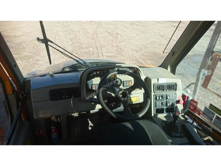 MOXY MT31 ARTICULATED DUMP TRUCK 6WD – CEG Sales and Service